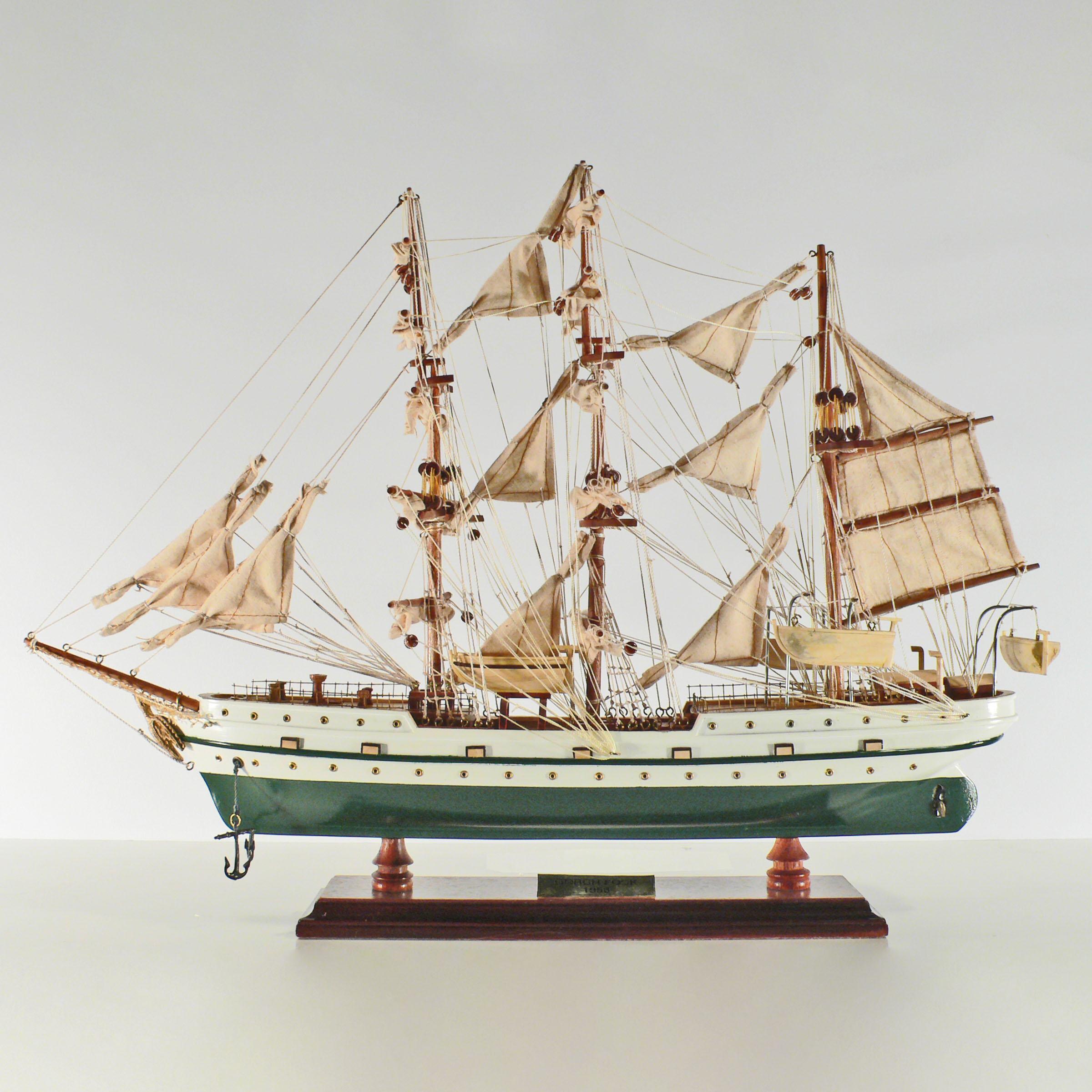 Gorch Fock - Handmade modelship made of wood